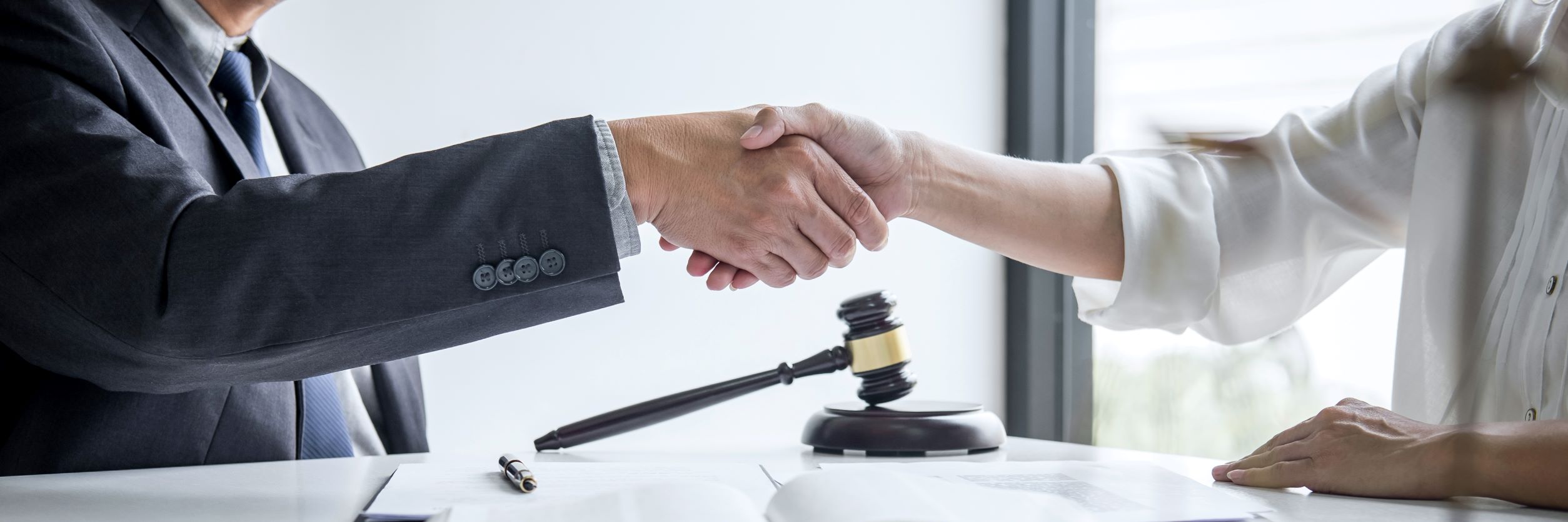 Advantages Of A Private Lawyer Over A Public Defender | Andrew Schwartz Law